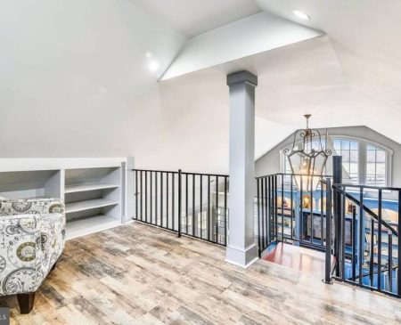 Firefly Cellars - Hamilton, Virginia